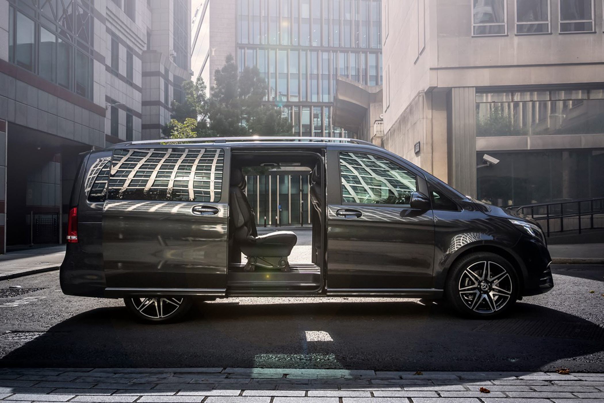 LK - Lark Lark Motors